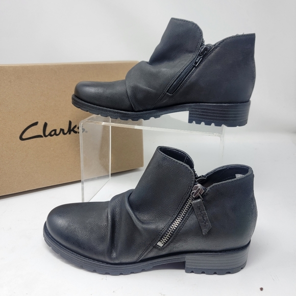 Clarks | Shoes | Clarks Womens 75 Black Leather Ankle Zip Up Boots ...